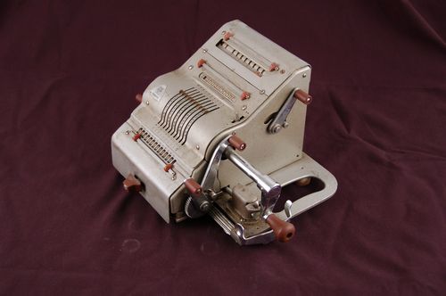 Brunsviga / Olympia - Model 13 RK | Homepage of Lars Lind Nilsson